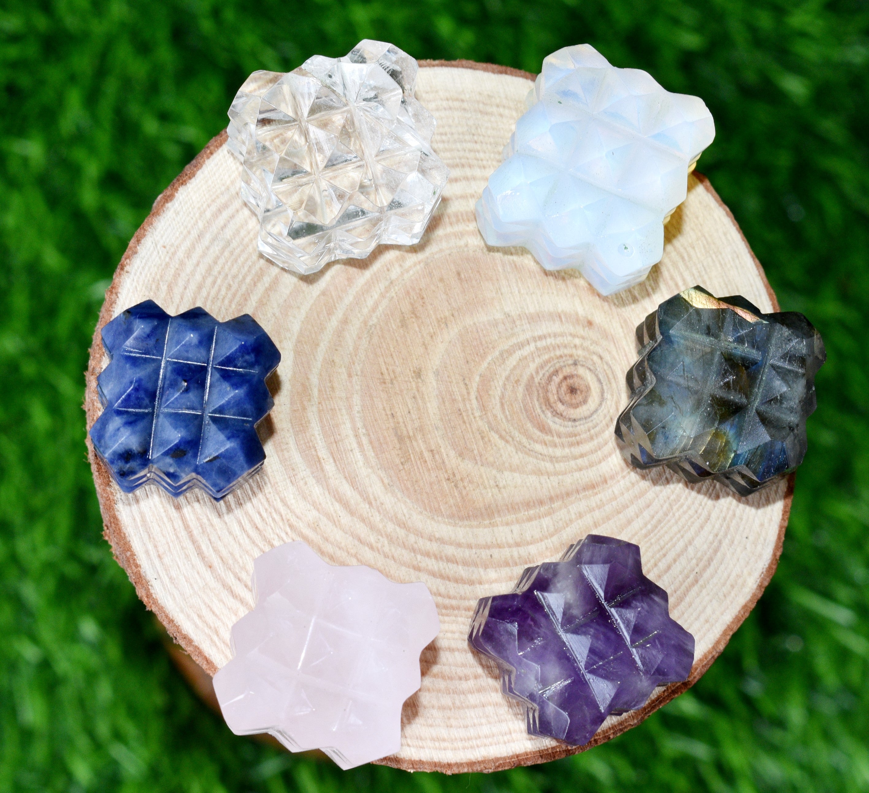 Shop 54-Point Cube Crystals | Soothing Crystals Online Store